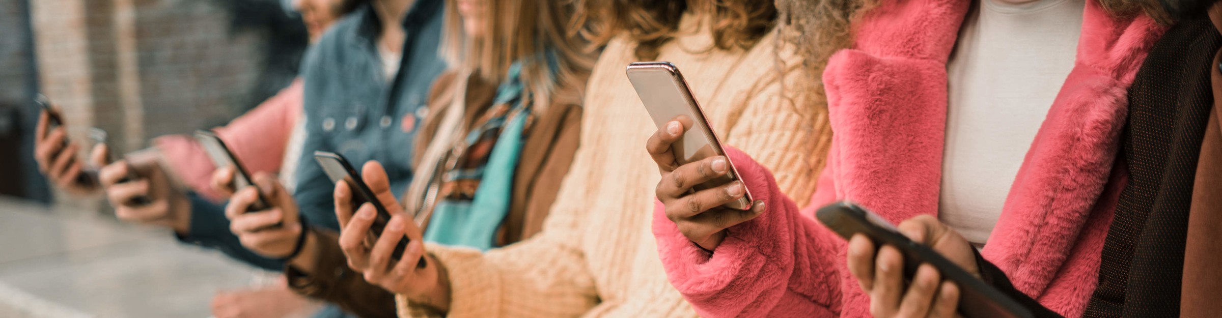Ezek most a legjobb mobilok! Áttekintés és telefon összehasonlítás